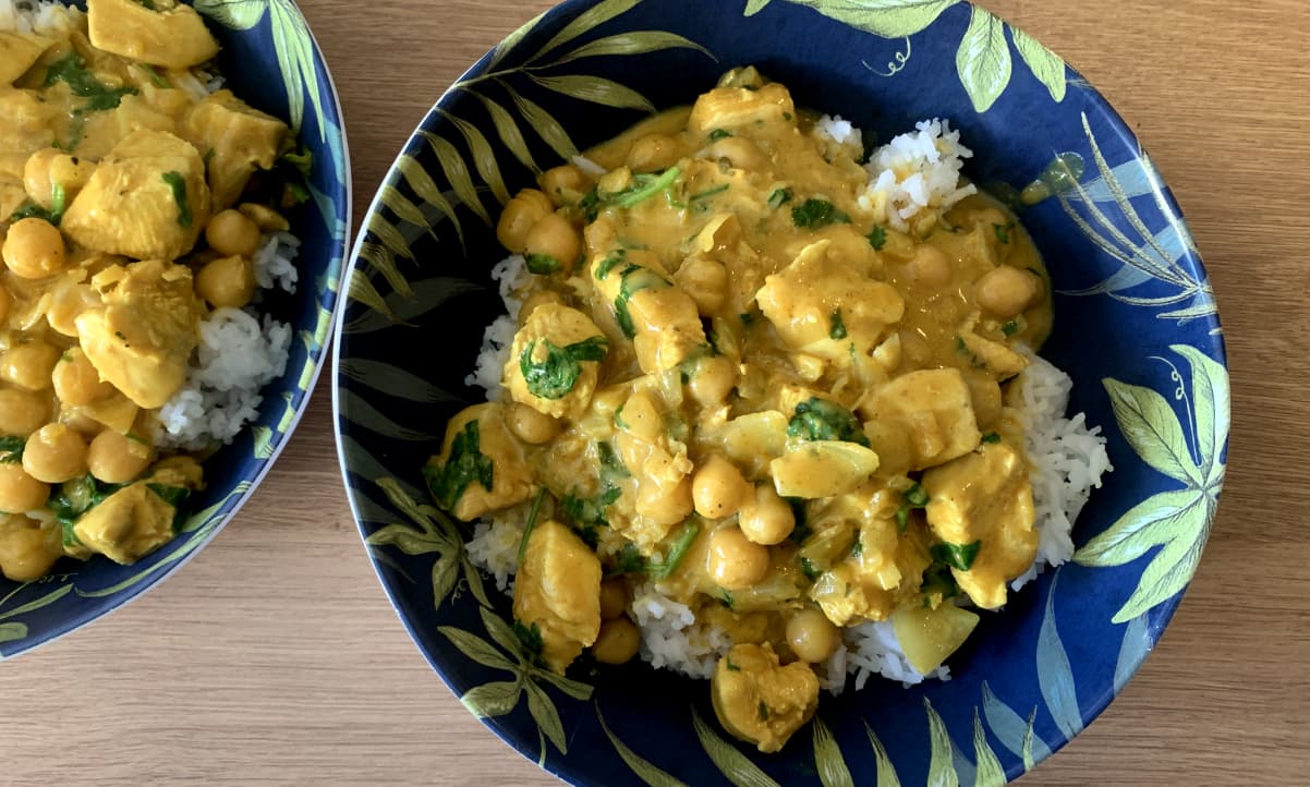 How to Elevate Jarred Curry Sauce - Dinner With Evie