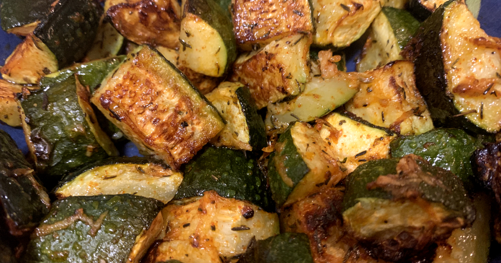 Easy Roasted Courgette Side Dish With Thyme, Garlic & Paprika - Dinner ...
